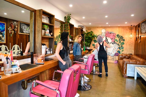 Barber Girl - Una Barbería para Mujeres