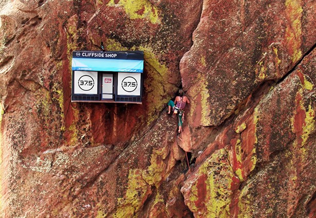 Cliffside Shop - La Tienda más Extrema del Mundo