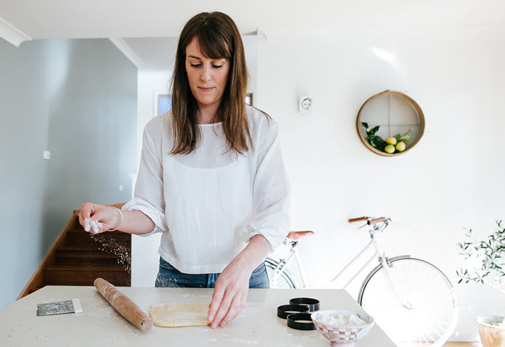 A Sweet Ride Called Clyde - La Mujer que Dirige su Repostería desde Casa