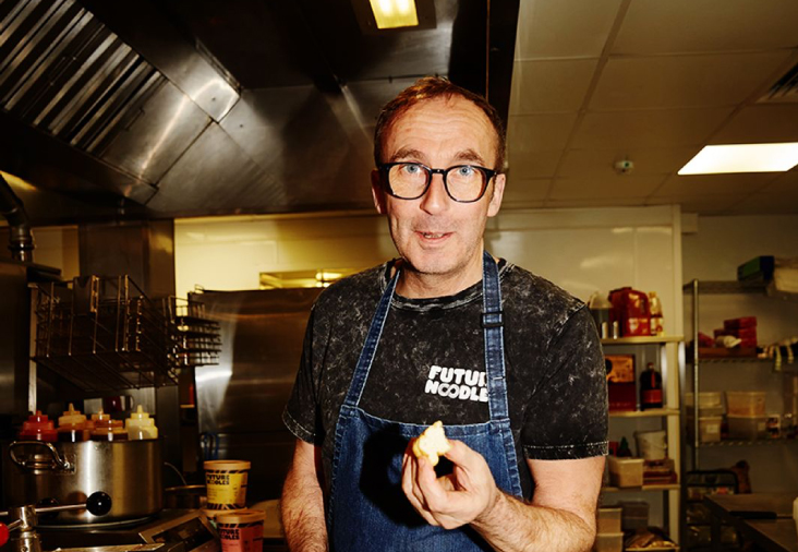 Carl Clarke - El Creador de los Noodles Instantáneos y Nutritivos