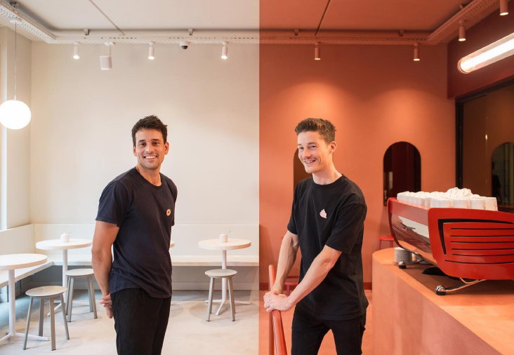 Julien y Matt - Los Creadores de un Cafetería de Crema de Nueces