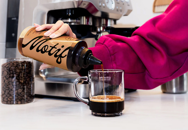 Motif: el jarabe que eleva el café