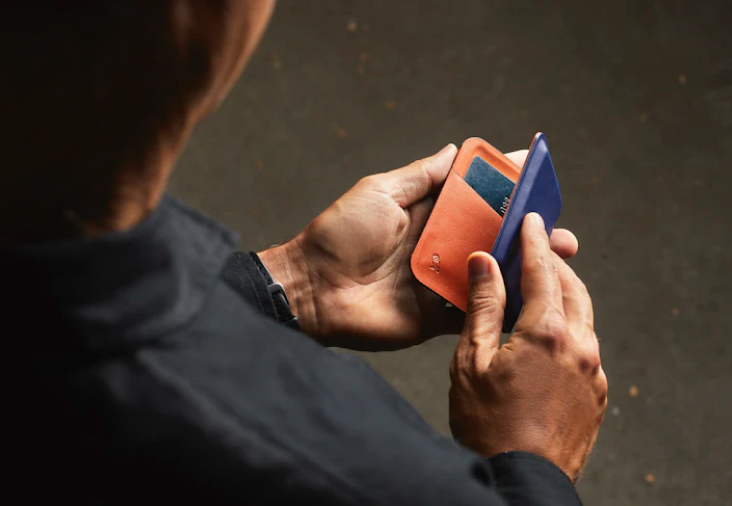 Bellroy hace carteras finas y elegantes para el viajero moderno