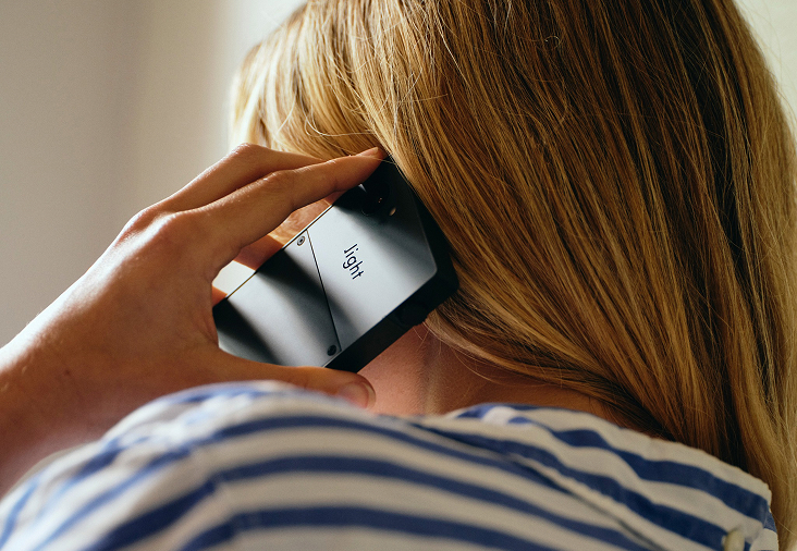 Light Phone: El celular minimalista que combate la adicción digital