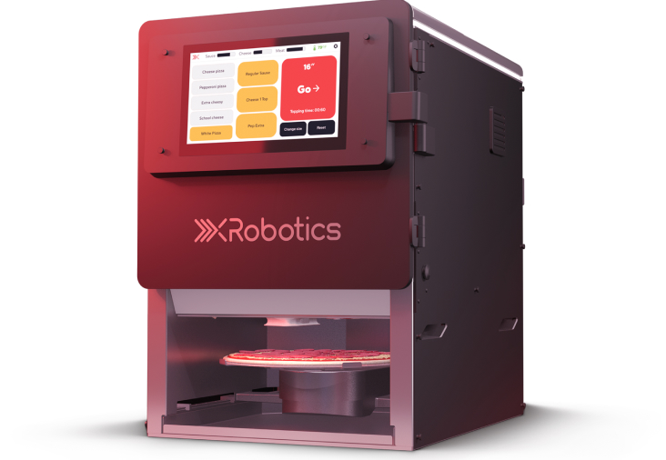 Los emprendedores que crearon el robot que hace pizzas en minutos