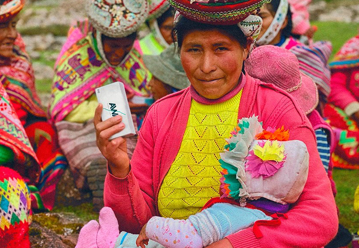 Awa - El Jabón que Limpia los Rios de Perú