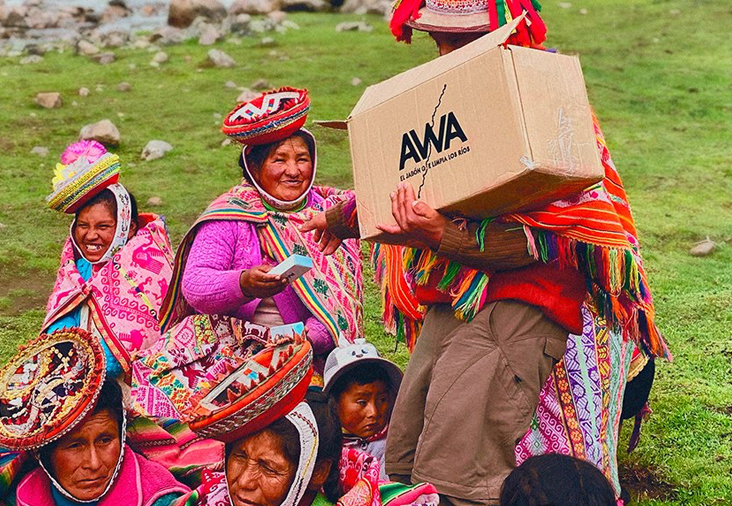 Awa - El Jabón que Limpia los Rios de Perú