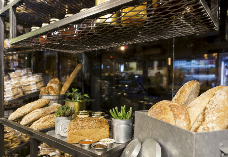 Bread Station - Un Pequeño Supermercado Dedicado al Pan