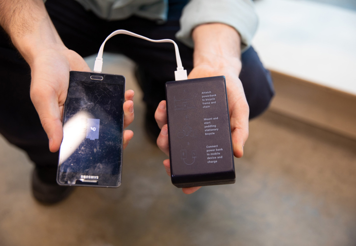 My Powerbank permite a personas sin hogar cargar sus móviles