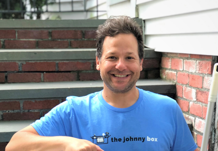The Johnny Box - Un Kit de Limpieza con todo lo que Necesitas para tu Baño
