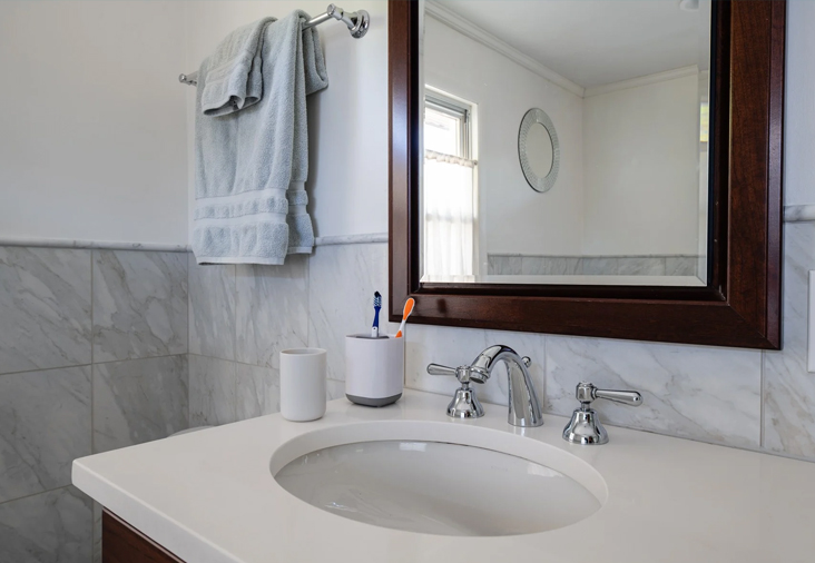 The Johnny Box - Un Kit de Limpieza con todo lo que Necesitas para tu Baño