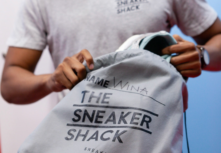 The Sneaker Shack - Un Servicio de Tintorería para Zapatillas Deportivas
